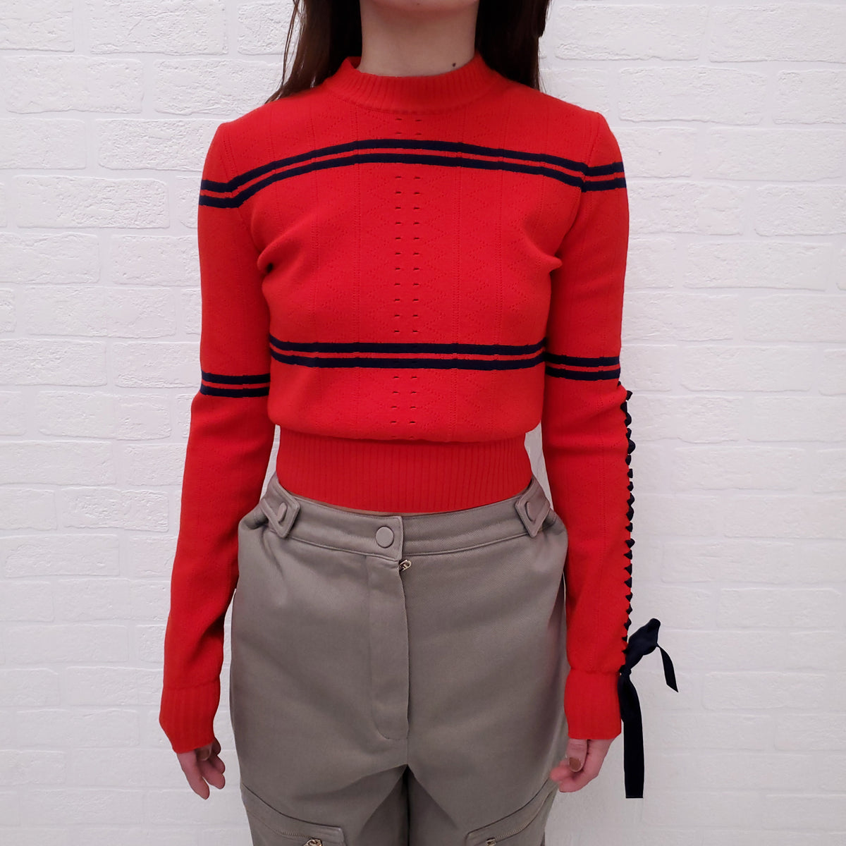 FENDI RED AND NAVY CROPPED SWEATER WITH RIBBON DETAIL - SIZE 36 – Rewind Couture