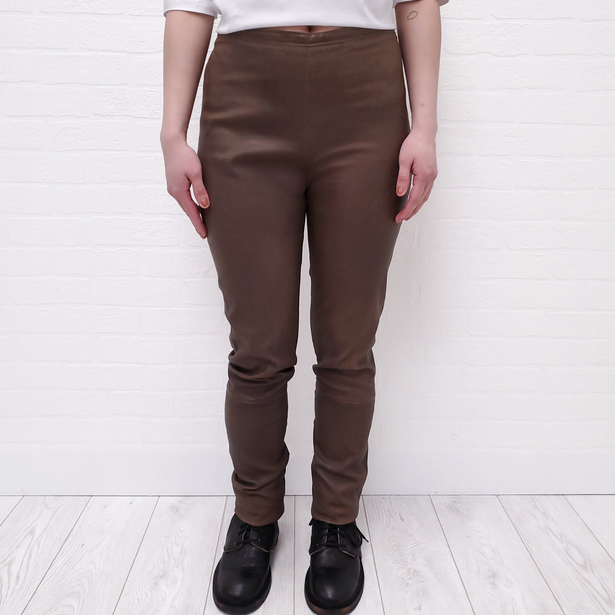 HAIDER ACKERMANN BROWN LEATHER PANTS - SIZE 38 – Rewind Couture
